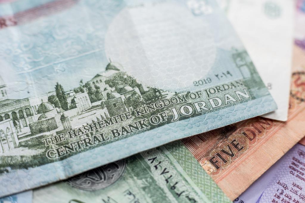 الحكومة تقر موازنة 2024 بحجم 12.37 مليار دينار | أردنيات | زاد الاردن ...